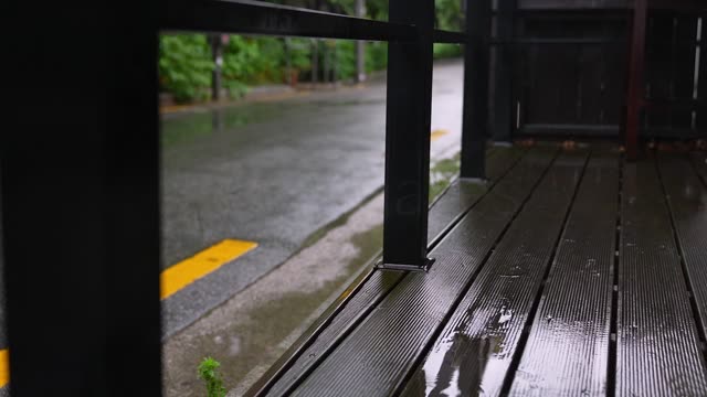 Rainy season - Terrace raining and gathering rainwater 동영상 (JKR231391) - 게티이미지뱅크