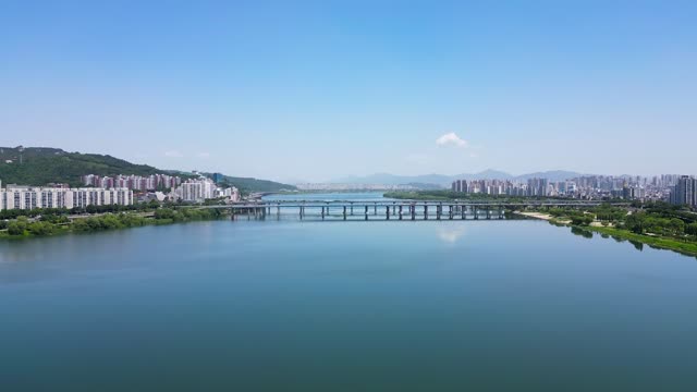 Olyimpic Expressway - View of Han River toward Hanam 동영상 (LR230279 ...