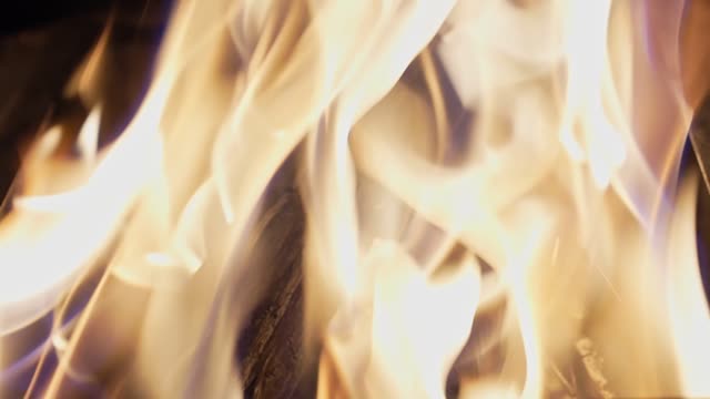 Auto campground - Burning fire and spacing out while staring at ...