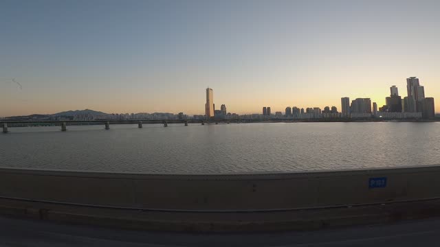 Driving in Seoul - Car driving on Gangbyeonbukro Expressway and Yeouido ...