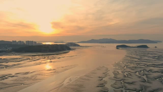 Jung-gu, Yeongjongdo Island, Midan City, Ongjin-gun, mud flat ...