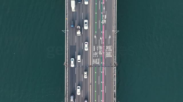 Seoul, Gwangjin-gu, Cheongdam Bridge, traffic, downtown and cityscape ...