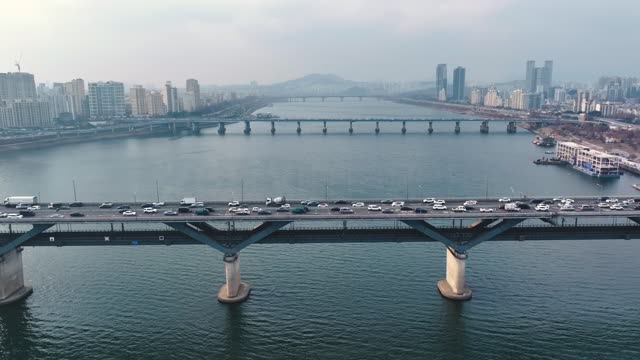 Seoul, Gwangjin-gu, Cheongdam Bridge, traffic, downtown and cityscape ...