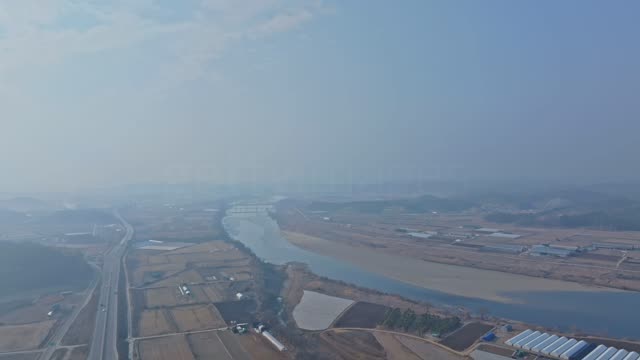 Gyeonggi-do, Paju-si, Imjingang, Biryong Bridge, mountain, rice paddy ...
