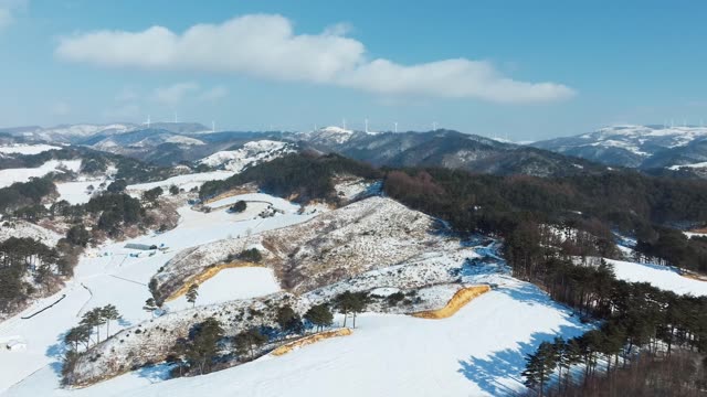 Gangwon-do, Pyeongchang-gun, Daegwallyeong, winter snow scene with ...