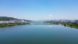Olyimpic Expressway - View of Han River toward Hanam (LR230279) - 게티이미지뱅크