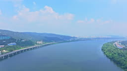Seoul, Han River, Gwangjin-gu, Gangdong-gu, Guri-si, Amsa Bridge ...