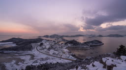 Jeonbuk-do, Gunsan-si, winter scenery around Gogunsangundo area ...
